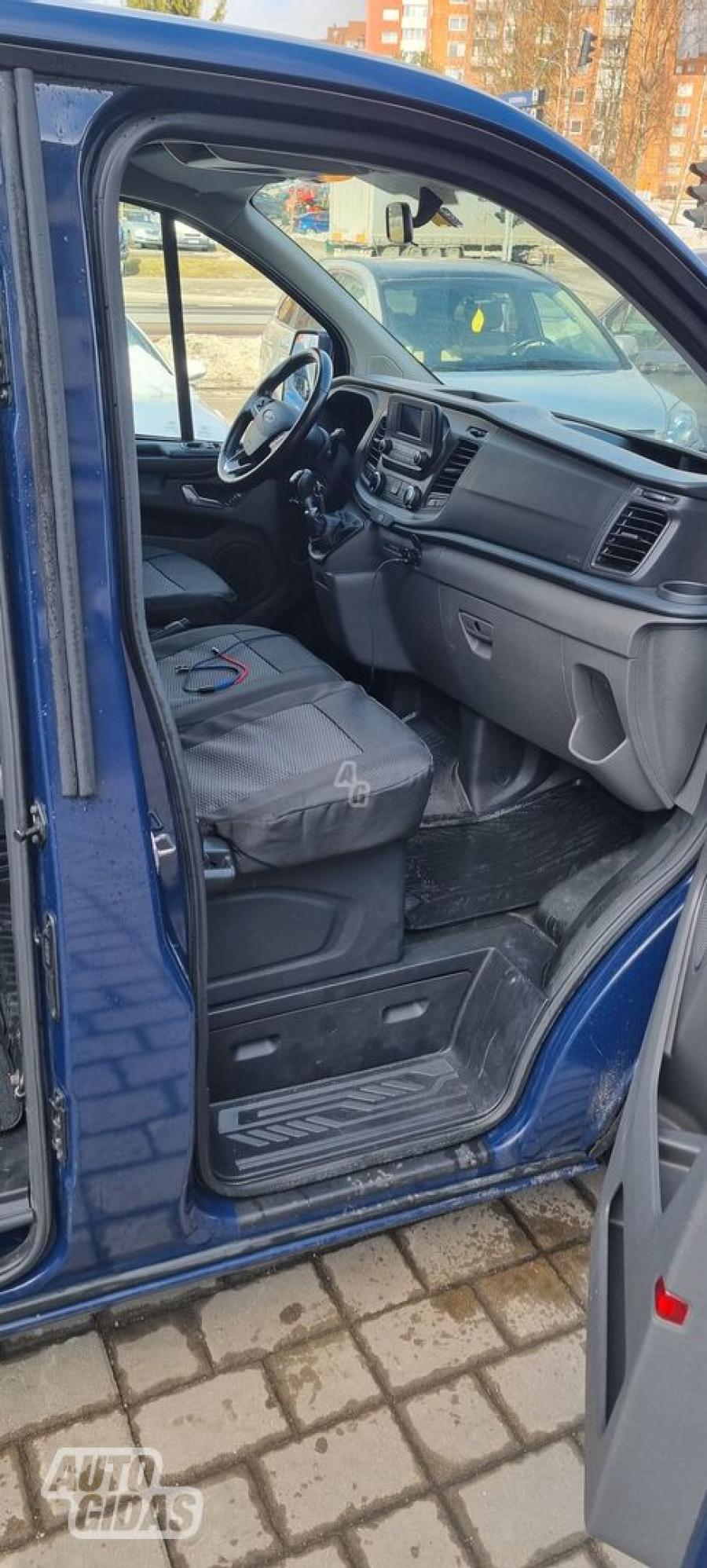 Ford Transit Custom 2020 in Vilnius, with an engine capacity of 2.00 L and mileage of 287 thousand km for 14200 €, photo 11 on AUTOMOTO.COM.LV