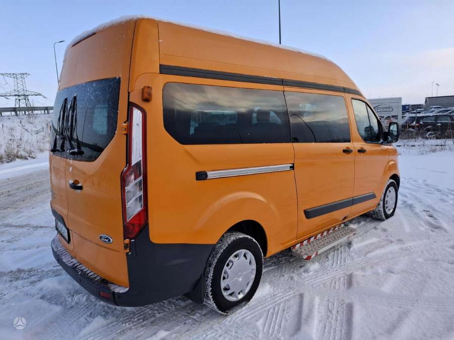 Orange Ford Transit Custom 2016 in Marijampole, with an engine capacity of 2.00 L and mileage of 221 thousand km for 11700 €, photo 3 on AUTOMOTO.COM.LV