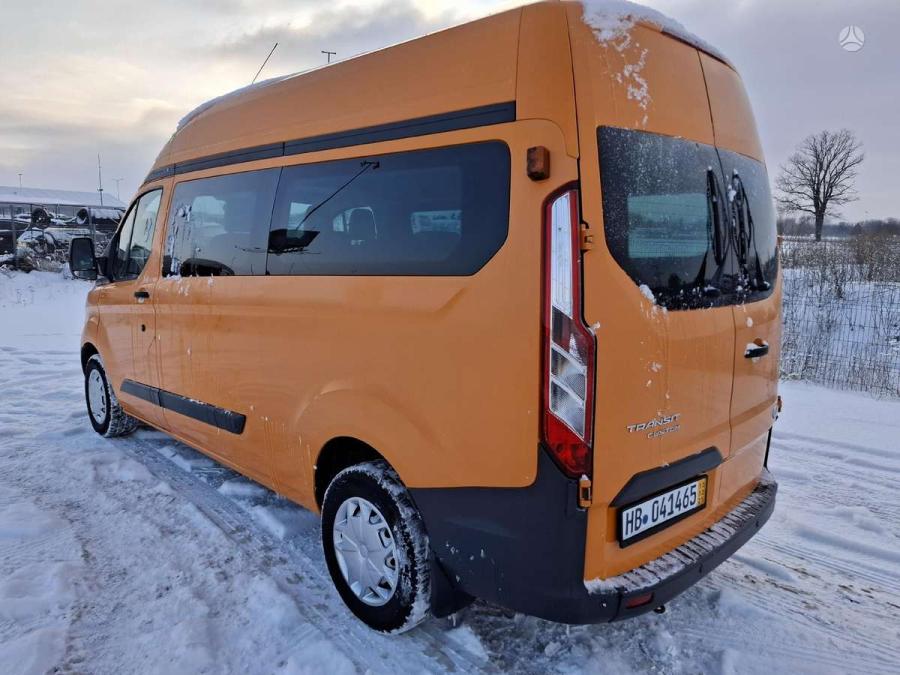 Orange Ford Transit Custom 2016 in Marijampole, with an engine capacity of 2.00 L and mileage of 221 thousand km for 11700 €, photo 4 on AUTOMOTO.COM.LV