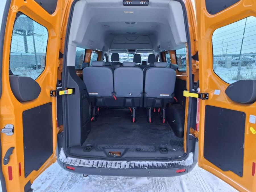 Orange Ford Transit Custom 2016 in Marijampole, with an engine capacity of 2.00 L and mileage of 221 thousand km for 11700 €, photo 9 on AUTOMOTO.COM.LV