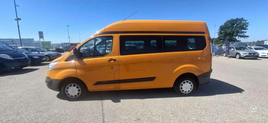 Orange Ford Transit Custom 2016 in Marijampole, with an engine capacity of 2.00 L and mileage of 221 thousand km for 12500 €, photo 6 on AUTOMOTO.COM.LV