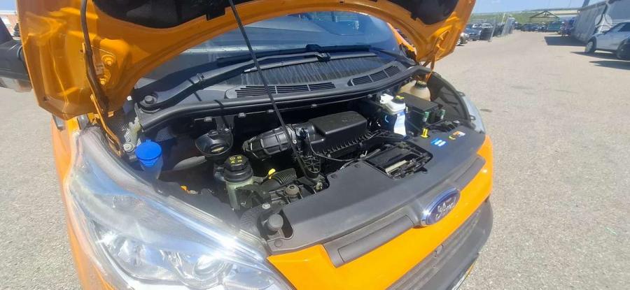 Orange Ford Transit Custom 2016 in Marijampole, with an engine capacity of 2.00 L and mileage of 221 thousand km for 12500 €, photo 8 on AUTOMOTO.COM.LV