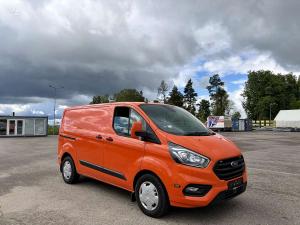 Orange Ford Transit Custom 2019 in Vilnius, with an engine capacity of 2.00 L and mileage of 141 thousand km for 14900 €, photo 5 on AUTOMOTO.COM.LV