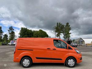 Orange Ford Transit Custom 2019 in Vilnius, with an engine capacity of 2.00 L and mileage of 141 thousand km for 14900 €, photo 6 on AUTOMOTO.COM.LV