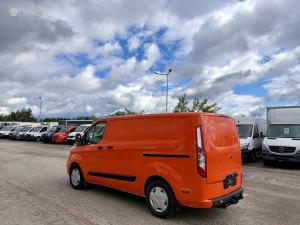 Orange Ford Transit Custom 2019 in Vilnius, with an engine capacity of 2.00 L and mileage of 141 thousand km for 14900 €, photo 9 on AUTOMOTO.COM.LV