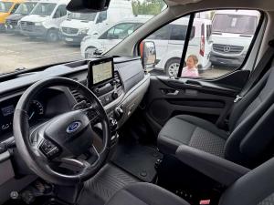 Orange Ford Transit Custom 2019 in Vilnius, with an engine capacity of 2.00 L and mileage of 141 thousand km for 14900 €, photo 13 on AUTOMOTO.COM.LV