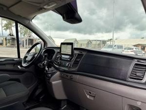 Orange Ford Transit Custom 2019 in Vilnius, with an engine capacity of 2.00 L and mileage of 141 thousand km for 14900 €, photo 15 on AUTOMOTO.COM.LV