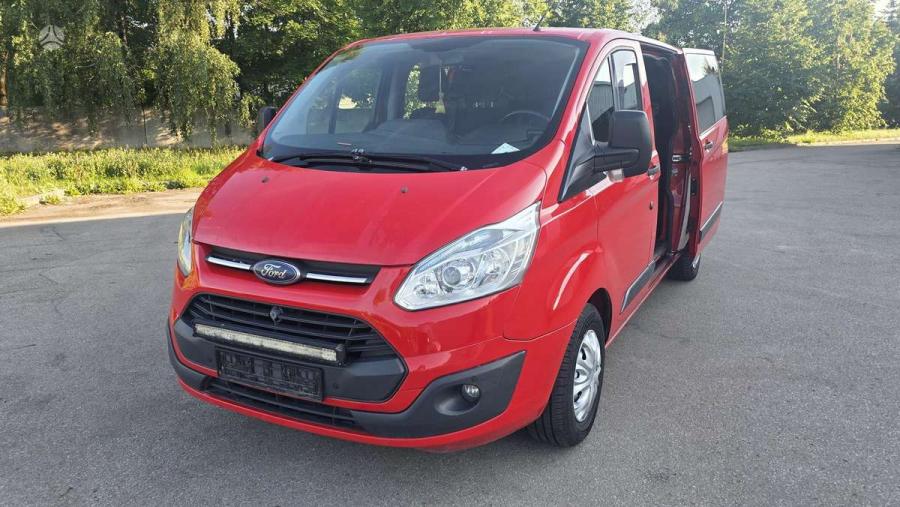 Красный Форд Транзит Кастом 2014 в Клайпеда, объемом двигателя 2.20 л и пробегом 320 тыс. км за 4990 €, фото 7 на AUTOMOTO.COM.LV