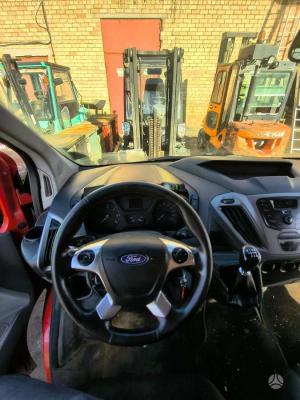 Red Ford Transit Custom 2017 in Vilnius, with an engine capacity of 2.00 L and mileage of 158 thousand km for 3499 €, photo 6 on AUTOMOTO.COM.LV