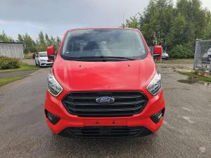 Red Ford Transit Custom 2019 in Pakruojis, with an engine capacity of 2.00 L and mileage of 212 thousand km for 9200 €, photo 4 on AUTOMOTO.COM.LV