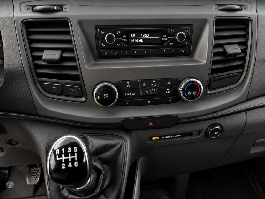 Red Ford Transit Custom 2019 in Pakruojis, with an engine capacity of 2.00 L and mileage of 212 thousand km for 9200 €, photo 11 on AUTOMOTO.COM.LV
