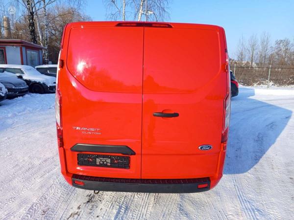 Red Ford Transit Custom 2020 in Marijampole, with an engine capacity of 2.00 L and mileage of 280 thousand km for 9400 €, photo 7 on AUTOMOTO.COM.LV