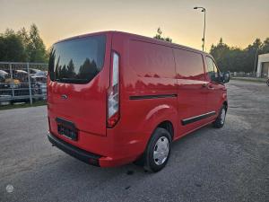 Red Ford Transit Custom 2020 in Pakruojis, with an engine capacity of 2.00 L and mileage of 151 thousand km for 9300 €, photo 5 on AUTOMOTO.COM.LV