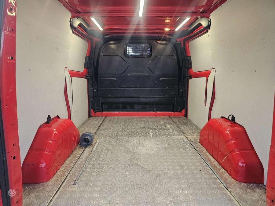 Sarkans Ford Transit Custom 2020 Pakruojis, ar dzinēja tilpumu 2.00 L un nobraukumu 197 tūkst. km par 8900 €, foto 8 vietnē AUTOMOTO.COM.LV