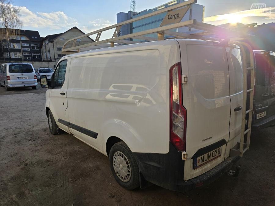 White Ford Transit Custom 2012 in Vilnius, with an engine capacity of 2.00 L and mileage of 200 thousand km for 7200 €, photo 6 on AUTOMOTO.COM.LV