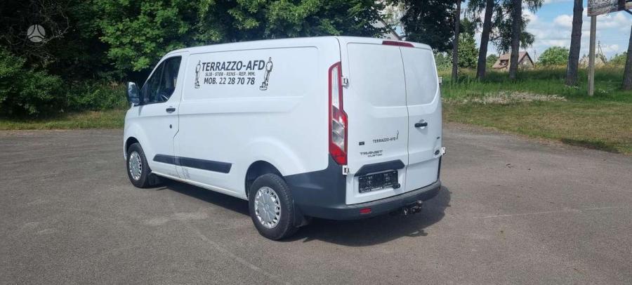 White Ford Transit Custom 2012 in Taurage, with an engine capacity of 2.20 L and mileage of 22 thousand km for 3700 €, photo 5 on AUTOMOTO.COM.LV