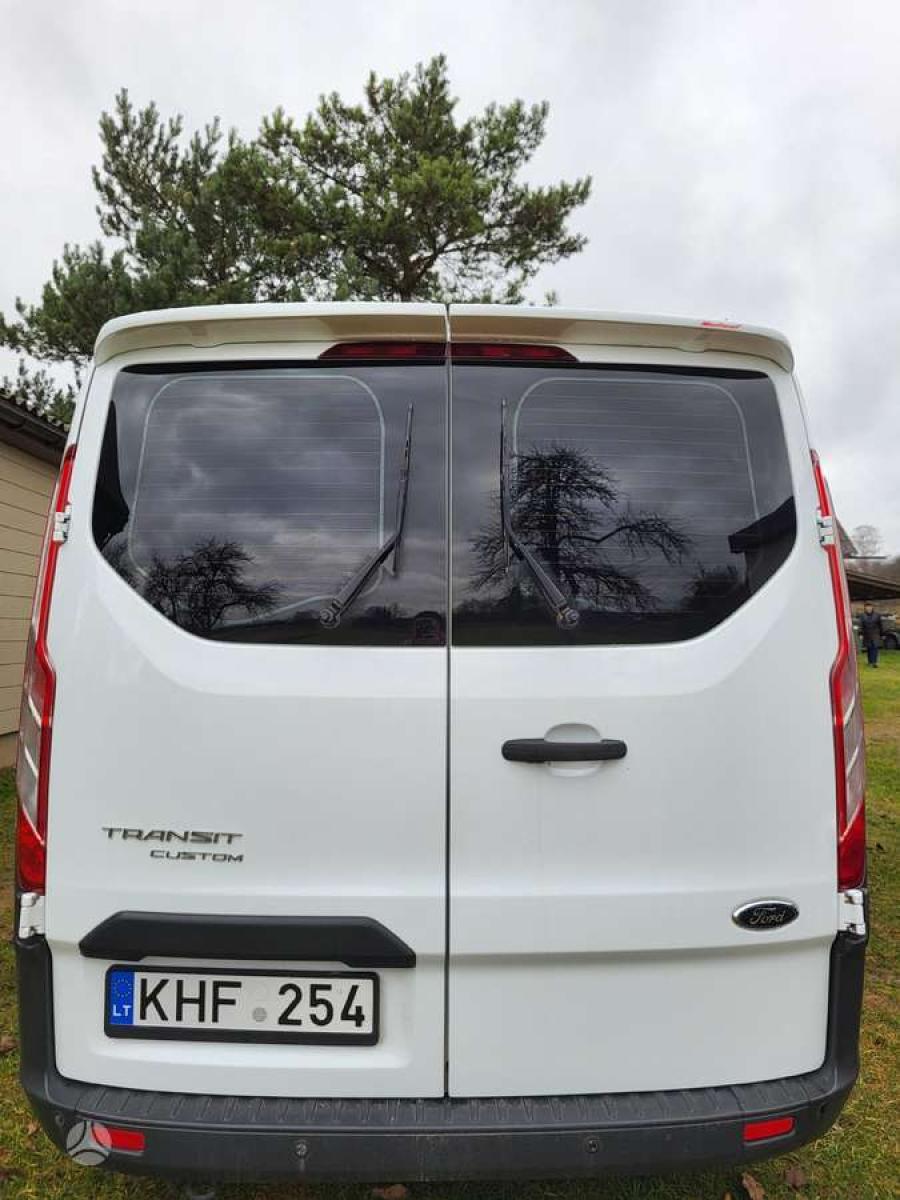 Balts Ford Transit Custom 2013 Viļņa, ar dzinēja tilpumu 2.20 L un nobraukumu 307 tūkst. km par 13000 €, foto 6 vietnē AUTOMOTO.COM.LV