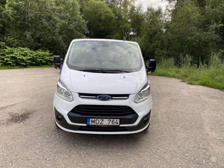 Balts Ford Transit Custom 2013 Telšiai, ar dzinēja tilpumu 2.20 L un nobraukumu 270 tūkst. km par 7600 €, foto 3 vietnē AUTOMOTO.COM.LV