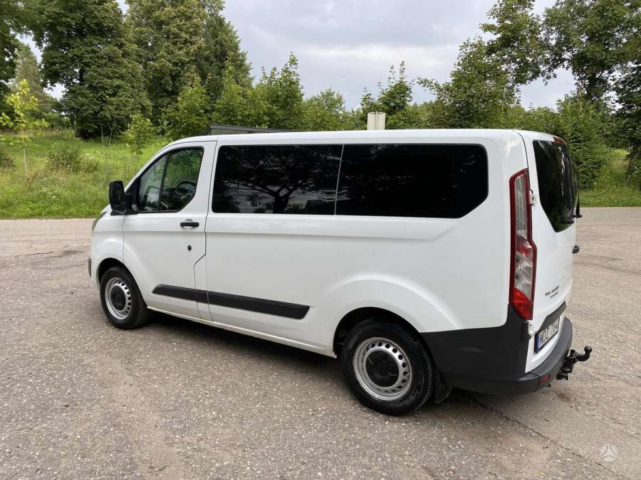 Balts Ford Transit Custom 2013 Telšiai, ar dzinēja tilpumu 2.20 L un nobraukumu 270 tūkst. km par 7600 €, foto 6 vietnē AUTOMOTO.COM.LV