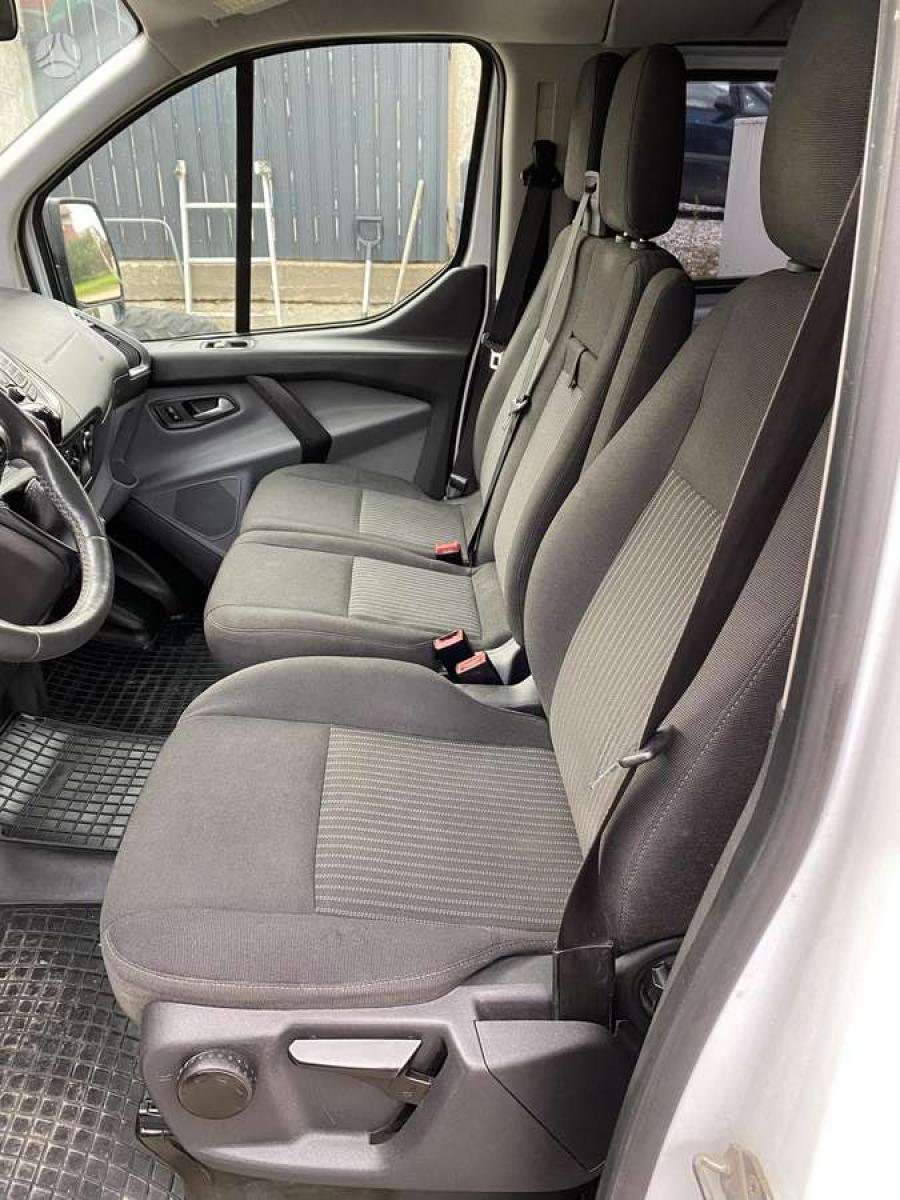 Balts Ford Transit Custom 2013 Telšiai, ar dzinēja tilpumu 2.20 L un nobraukumu 270 tūkst. km par 7600 €, foto 9 vietnē AUTOMOTO.COM.LV