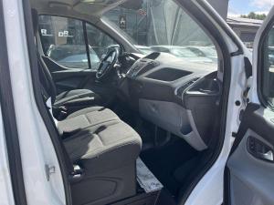 White Ford Transit Custom 2013 in Taurage, with an engine capacity of 2.20 L and mileage of 351 thousand km for 5300 €, photo 15 on AUTOMOTO.COM.LV