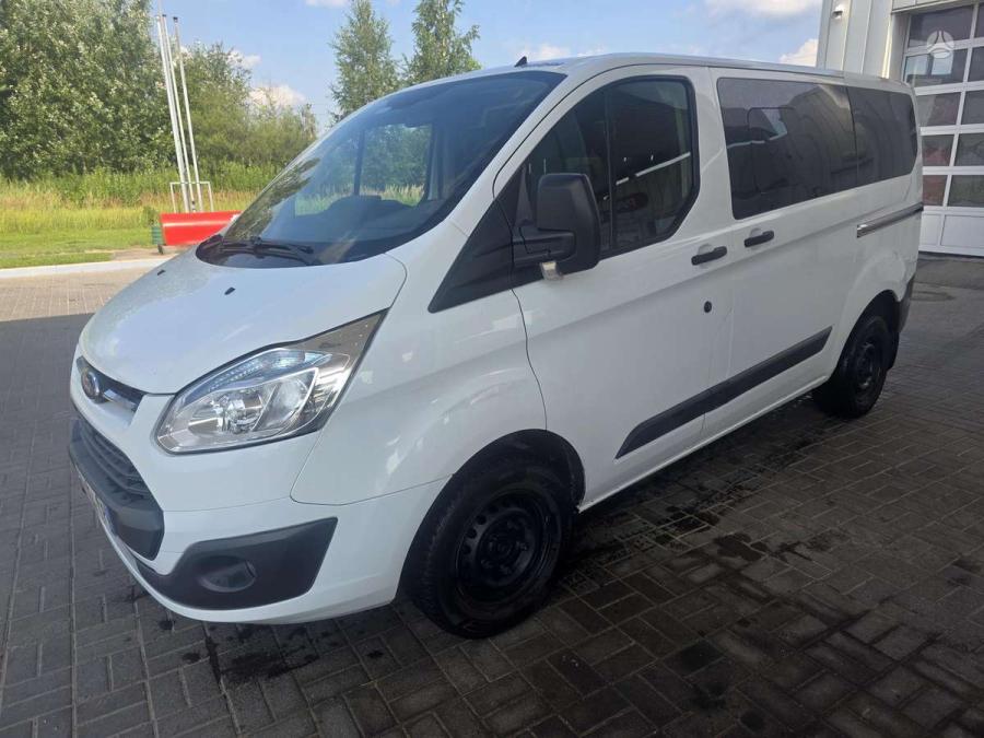 White Ford Transit Custom 2013 in Taurage, with an engine capacity of 2.20 L and mileage of 225 thousand km for 5500 €, photo 1 on AUTOMOTO.COM.LV
