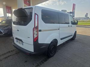 White Ford Transit Custom 2013 in Taurage, with an engine capacity of 2.20 L and mileage of 225 thousand km for 5500 €, photo 3 on AUTOMOTO.COM.LV