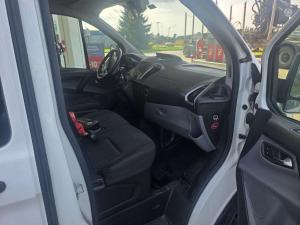 White Ford Transit Custom 2013 in Taurage, with an engine capacity of 2.20 L and mileage of 225 thousand km for 5500 €, photo 5 on AUTOMOTO.COM.LV