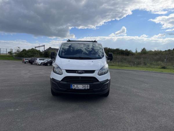 Ford Transit Custom 2013 Telšiai vietnē Balts Ford Transit Custom 2013 Telšiai, ar dzinēja tilpumu 2.20 L un nobraukumu 157 tūkst. km par 5999 €, foto 4 vietnē AUTOMOTO.COM.LV