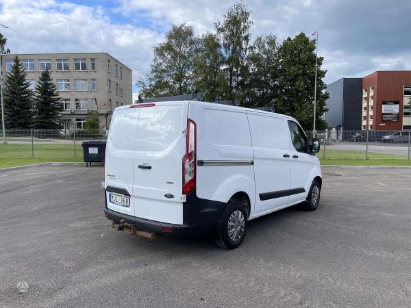 Ford Transit Custom 2013 Telšiai vietnē Balts Ford Transit Custom 2013 Telšiai, ar dzinēja tilpumu 2.20 L un nobraukumu 157 tūkst. km par 5999 €, foto 7 vietnē AUTOMOTO.COM.LV