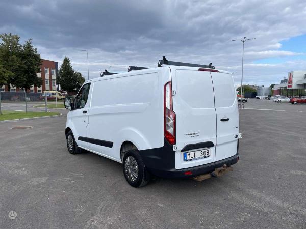 Ford Transit Custom 2013 Telšiai vietnē Balts Ford Transit Custom 2013 Telšiai, ar dzinēja tilpumu 2.20 L un nobraukumu 157 tūkst. km par 5999 €, foto 9 vietnē AUTOMOTO.COM.LV