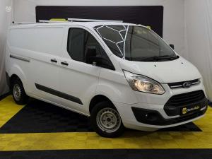 White Ford Transit Custom 2013 in Vilnius, with an engine capacity of 2.20 L and mileage of 355 thousand km for 4950 €, photo 4 on AUTOMOTO.COM.LV
