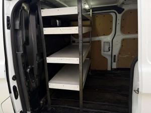 White Ford Transit Custom 2013 in Vilnius, with an engine capacity of 2.20 L and mileage of 355 thousand km for 4950 €, photo 12 on AUTOMOTO.COM.LV