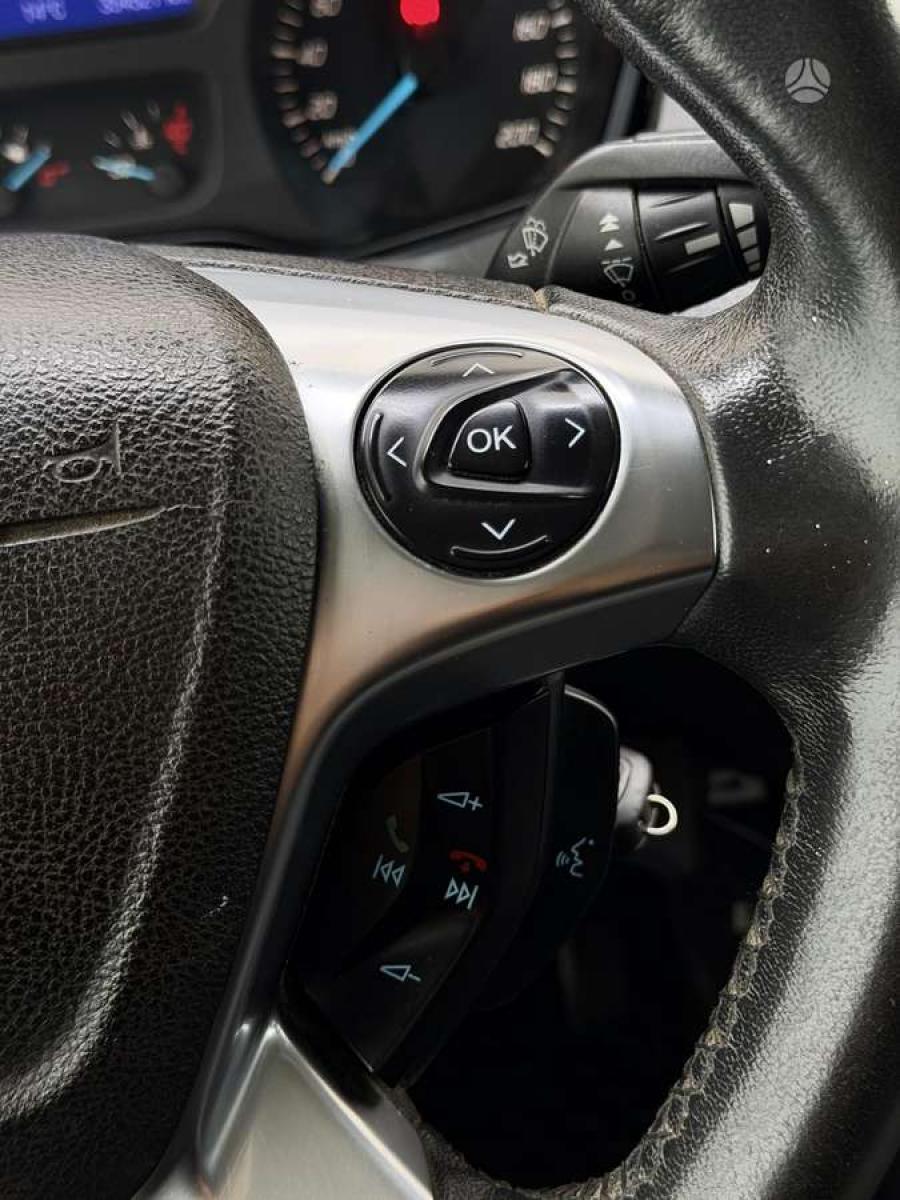 Balts Ford Transit Custom 2013 Viļņa, ar dzinēja tilpumu 2.20 L un nobraukumu 355 tūkst. km par 4950 €, foto 28 vietnē AUTOMOTO.COM.LV