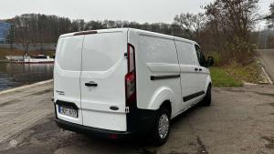 White Ford Transit Custom 2014 in Vilnius, with an engine capacity of 2.20 L and mileage of 230 thousand km for 5200 €, photo 7 on AUTOMOTO.COM.LV