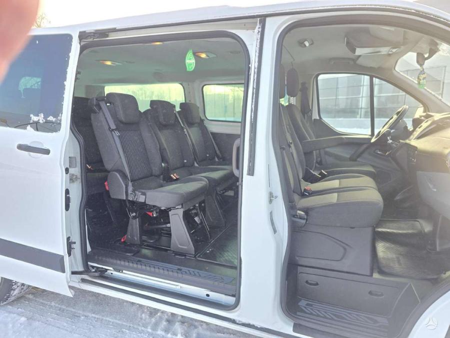 White Ford Transit Custom 2014 in Siauliai, with an engine capacity of 2.20 L and mileage of 279 thousand km for 9450 €, photo 23 on AUTOMOTO.COM.LV