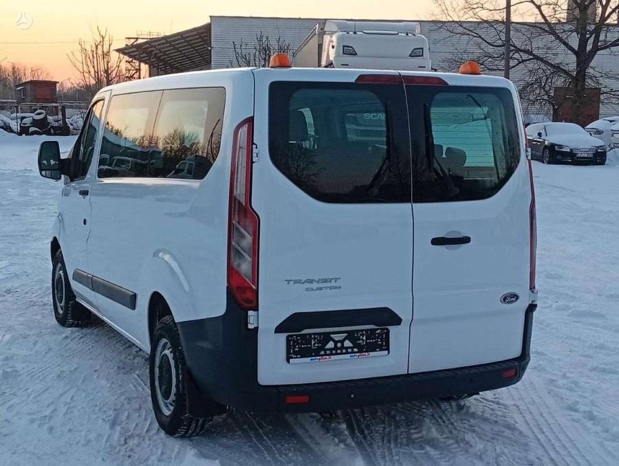 White Ford Transit Custom 2014 in Kedainiai, with an engine capacity of 2.20 L and mileage of 275 thousand km for 10300 €, photo 4 on AUTOMOTO.COM.LV