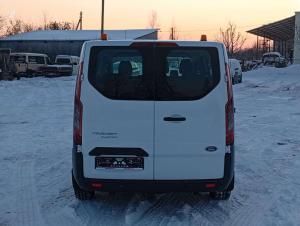 White Ford Transit Custom 2014 in Kedainiai, with an engine capacity of 2.20 L and mileage of 275 thousand km for 10300 €, photo 5 on AUTOMOTO.COM.LV