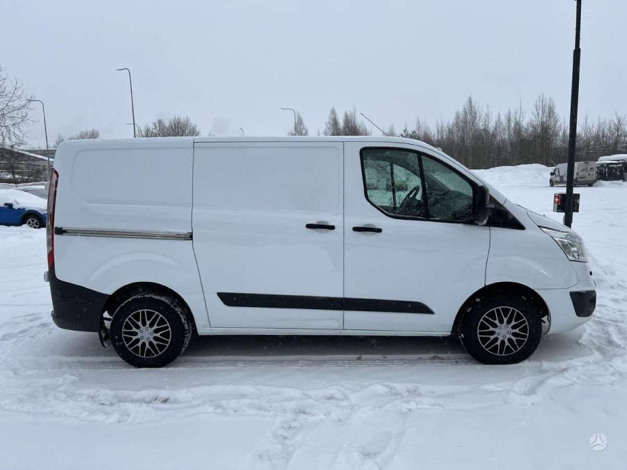 Balts Ford Transit Custom 2014 Telšiai, ar dzinēja tilpumu 2.20 L un nobraukumu 407 tūkst. km par 4700 €, foto 4 vietnē AUTOMOTO.COM.LV