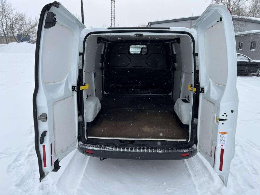 Balts Ford Transit Custom 2014 Telšiai, ar dzinēja tilpumu 2.20 L un nobraukumu 407 tūkst. km par 4700 €, foto 8 vietnē AUTOMOTO.COM.LV