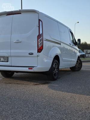 Balts Ford Transit Custom 2014 Viļņa, ar dzinēja tilpumu 2.20 L un nobraukumu 191 tūkst. km par 7900 €, foto 3 vietnē AUTOMOTO.COM.LV