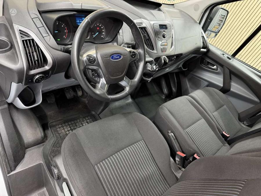 Balts Ford Transit Custom 2014 Marijampole, ar dzinēja tilpumu 2.20 L un nobraukumu 243 tūkst. km par 10500 €, foto 3 vietnē AUTOMOTO.COM.LV