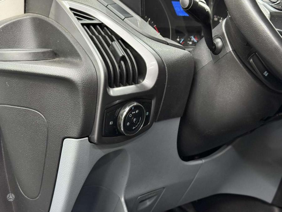 Balts Ford Transit Custom 2014 Marijampole, ar dzinēja tilpumu 2.20 L un nobraukumu 243 tūkst. km par 10500 €, foto 19 vietnē AUTOMOTO.COM.LV