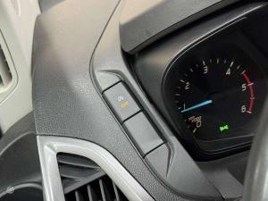 Balts Ford Transit Custom 2014 Marijampole, ar dzinēja tilpumu 2.20 L un nobraukumu 243 tūkst. km par 10500 €, foto 20 vietnē AUTOMOTO.COM.LV
