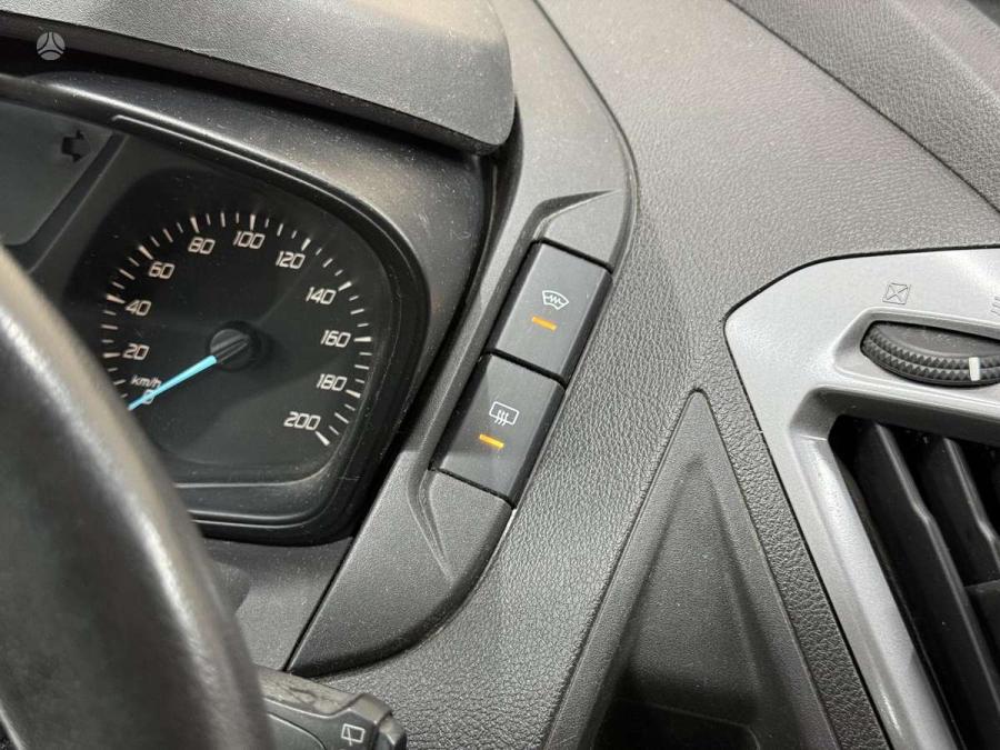 Balts Ford Transit Custom 2014 Marijampole, ar dzinēja tilpumu 2.20 L un nobraukumu 243 tūkst. km par 10500 €, foto 23 vietnē AUTOMOTO.COM.LV