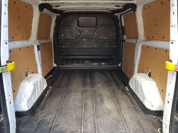 Balts Ford Transit Custom 2014 Šauļi, ar dzinēja tilpumu 2.20 L un nobraukumu 295 tūkst. km par 5700 €, foto 7 vietnē AUTOMOTO.COM.LV