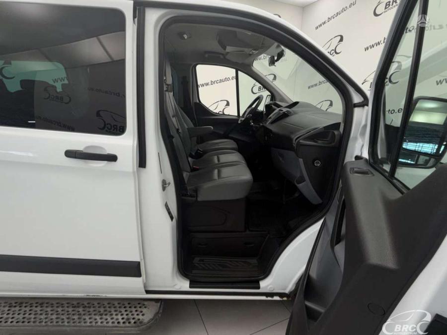White Ford Transit Custom 2014 in Vilnius, with an engine capacity of 2.20 L and mileage of 294 thousand km for 5900 €, photo 6 on AUTOMOTO.COM.LV