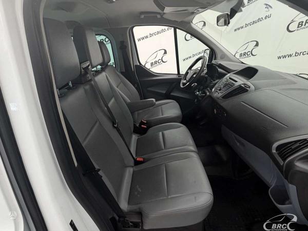 Balts Ford Transit Custom 2014 Viļņa, ar dzinēja tilpumu 2.20 L un nobraukumu 294 tūkst. km par 5900 €, foto 6 vietnē AUTOMOTO.COM.LV