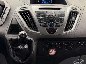 White Ford Transit Custom 2014 in Vilnius, with an engine capacity of 2.20 L and mileage of 294 thousand km for 5900 €, photo 17 on AUTOMOTO.COM.LV