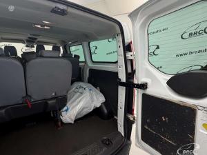White Ford Transit Custom 2014 in Vilnius, with an engine capacity of 2.20 L and mileage of 294 thousand km for 5900 €, photo 20 on AUTOMOTO.COM.LV